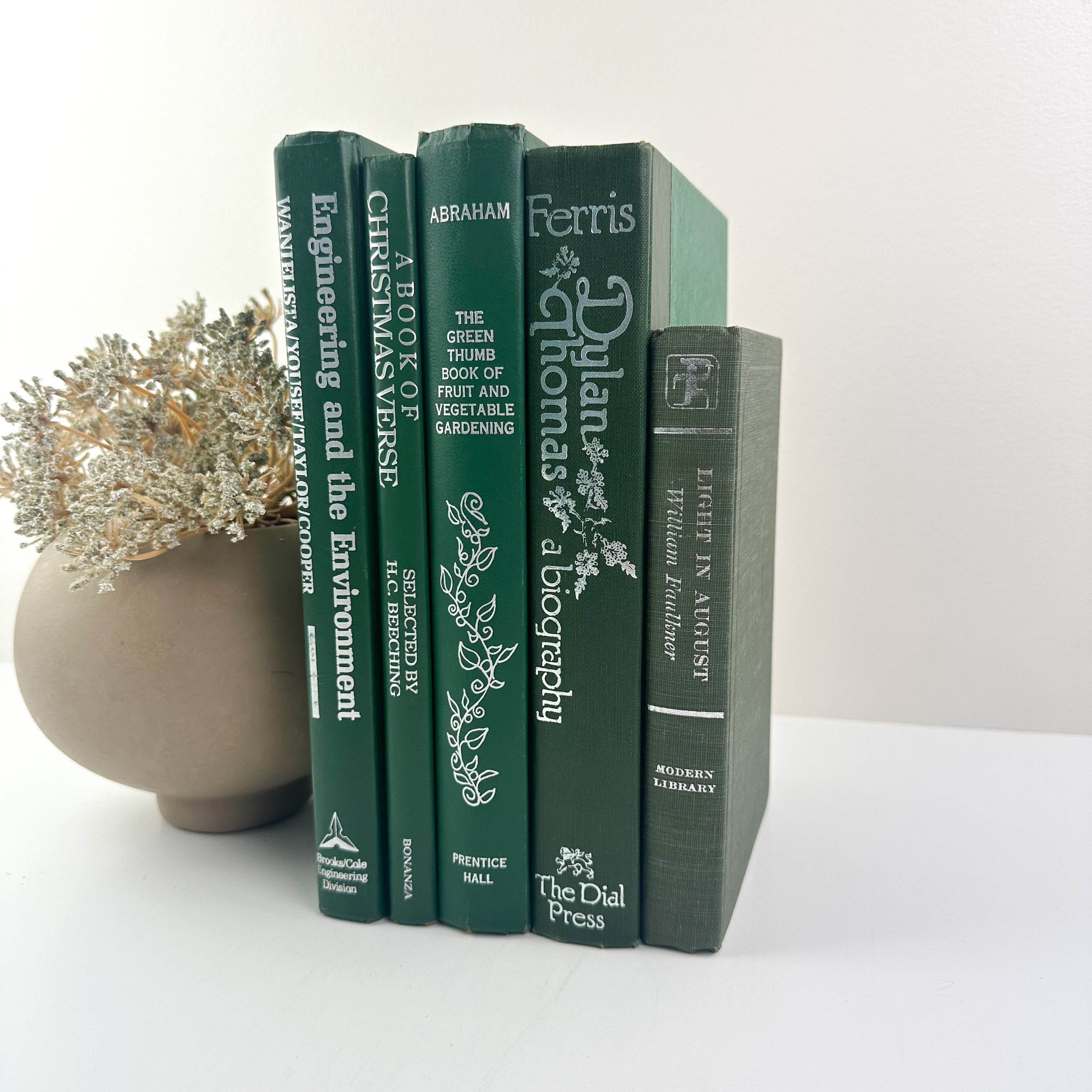 Green Shelf Decor – Elements