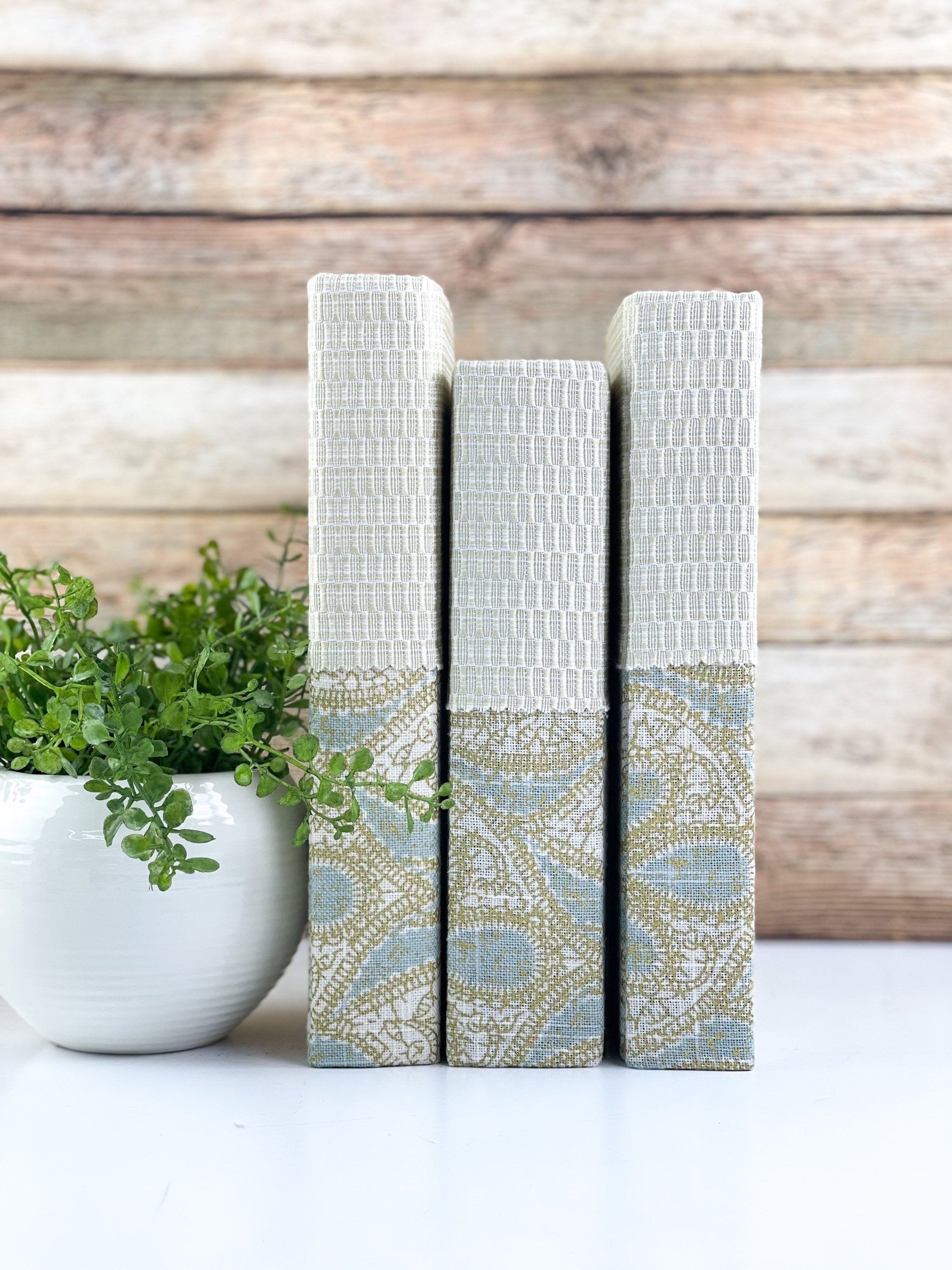 Shelf Decor – Elements