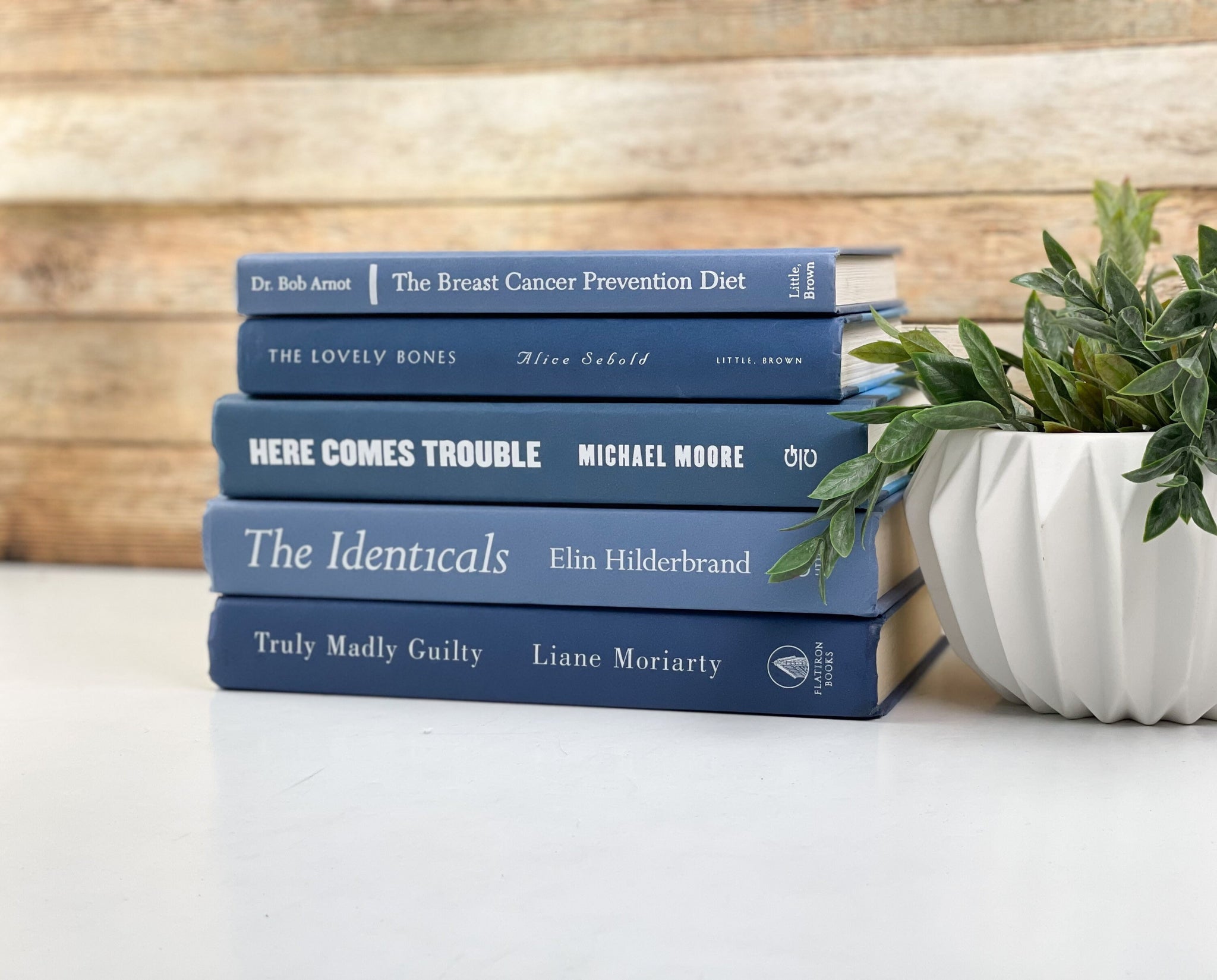 Blue Stack of Books – Elements