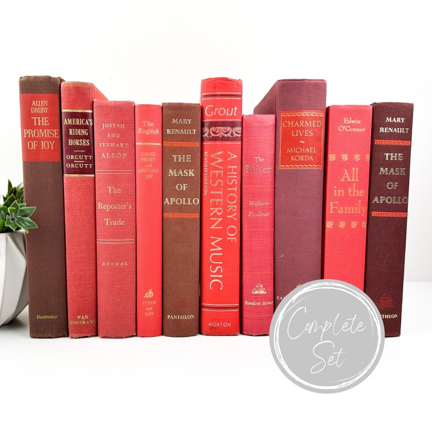 Red Shelf Decor – Elements
