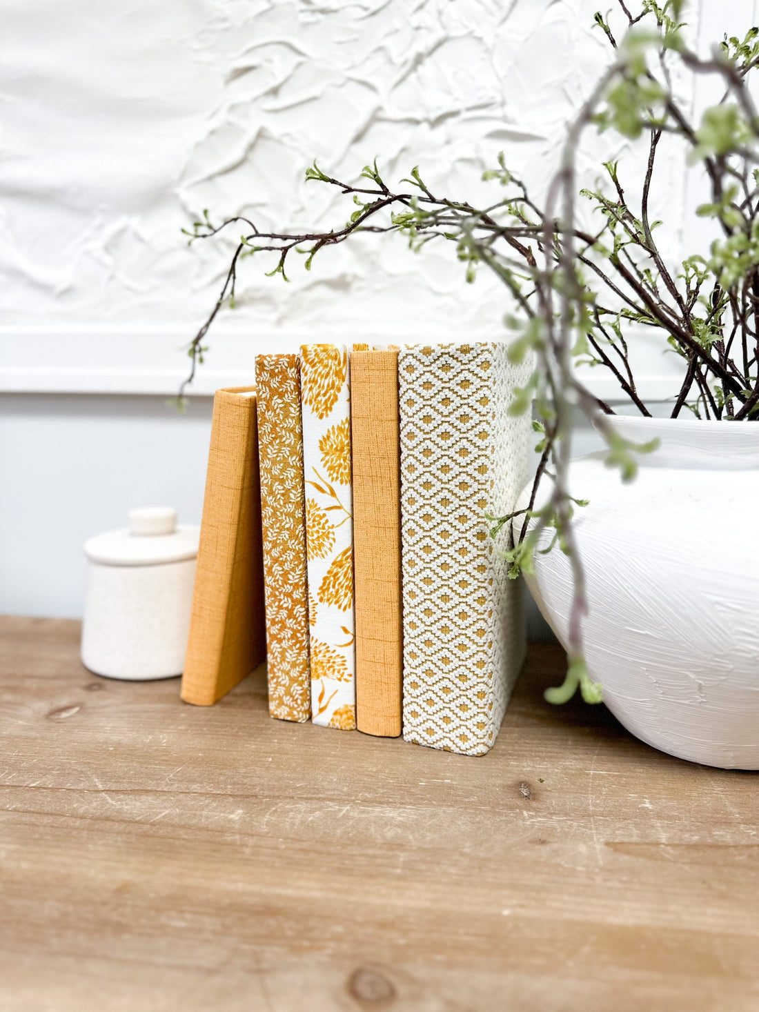 Yellow Shelf Decor – Elements