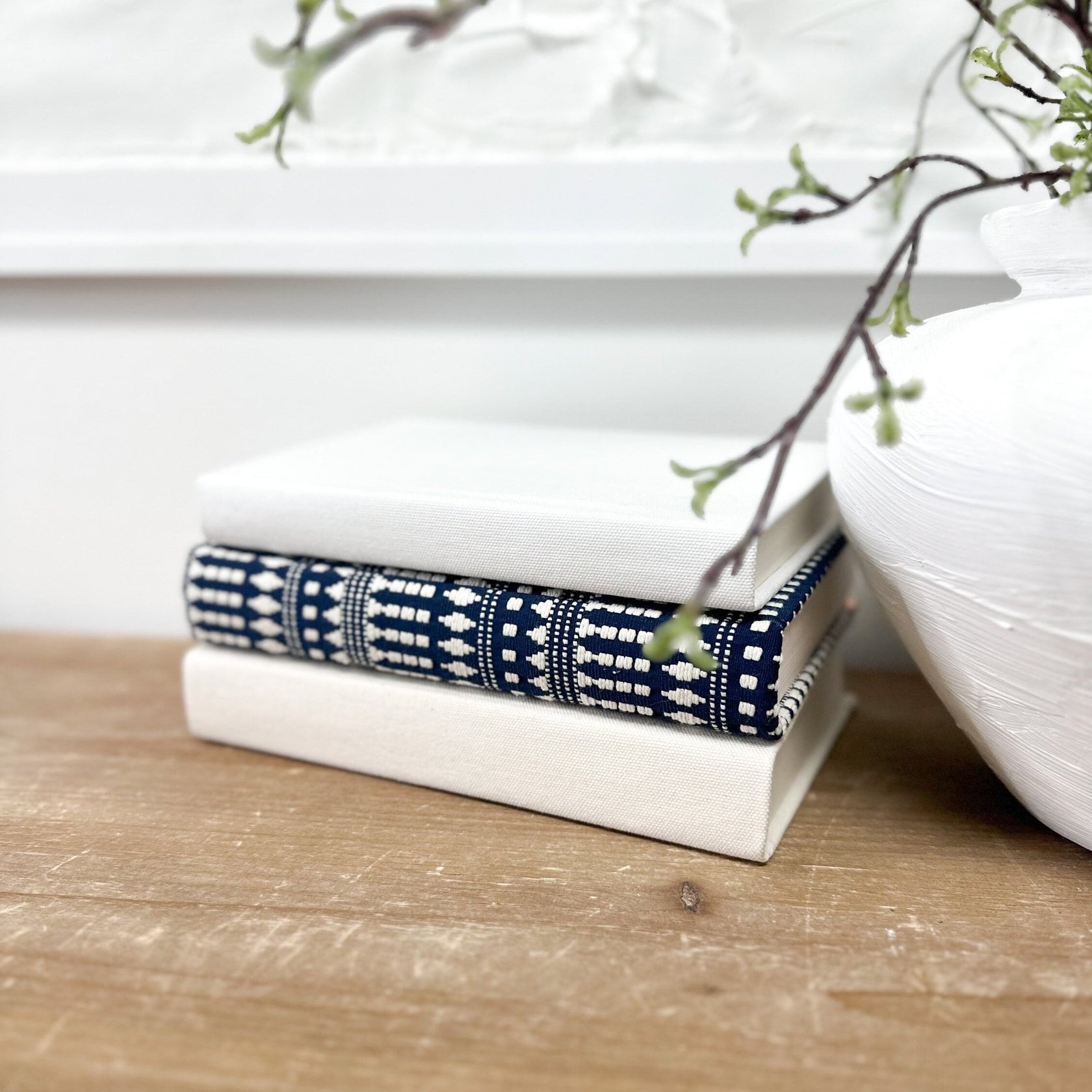 Navy Blue Home Decor – Elements