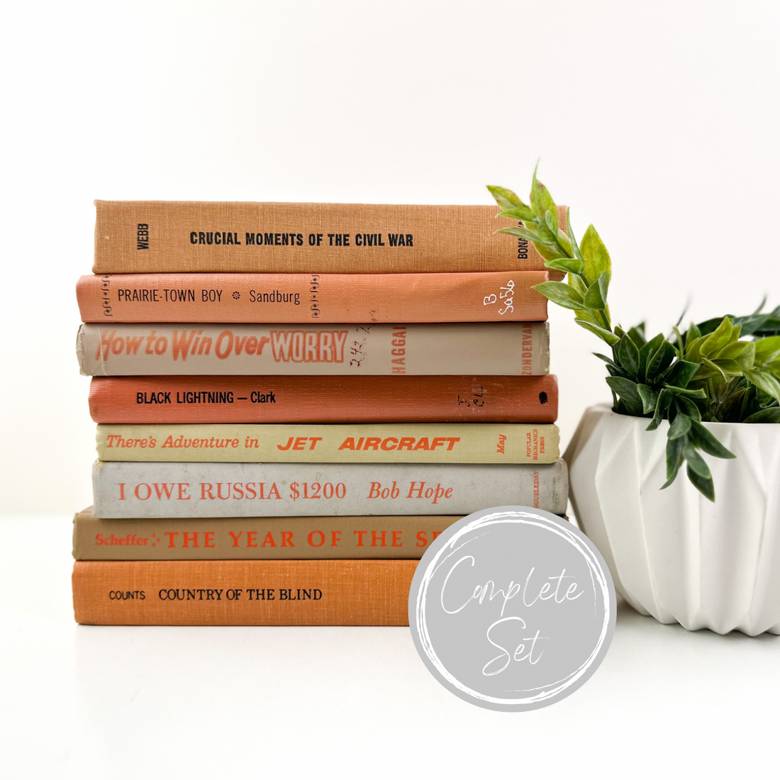 Orange Bookshelf Decor – Elements